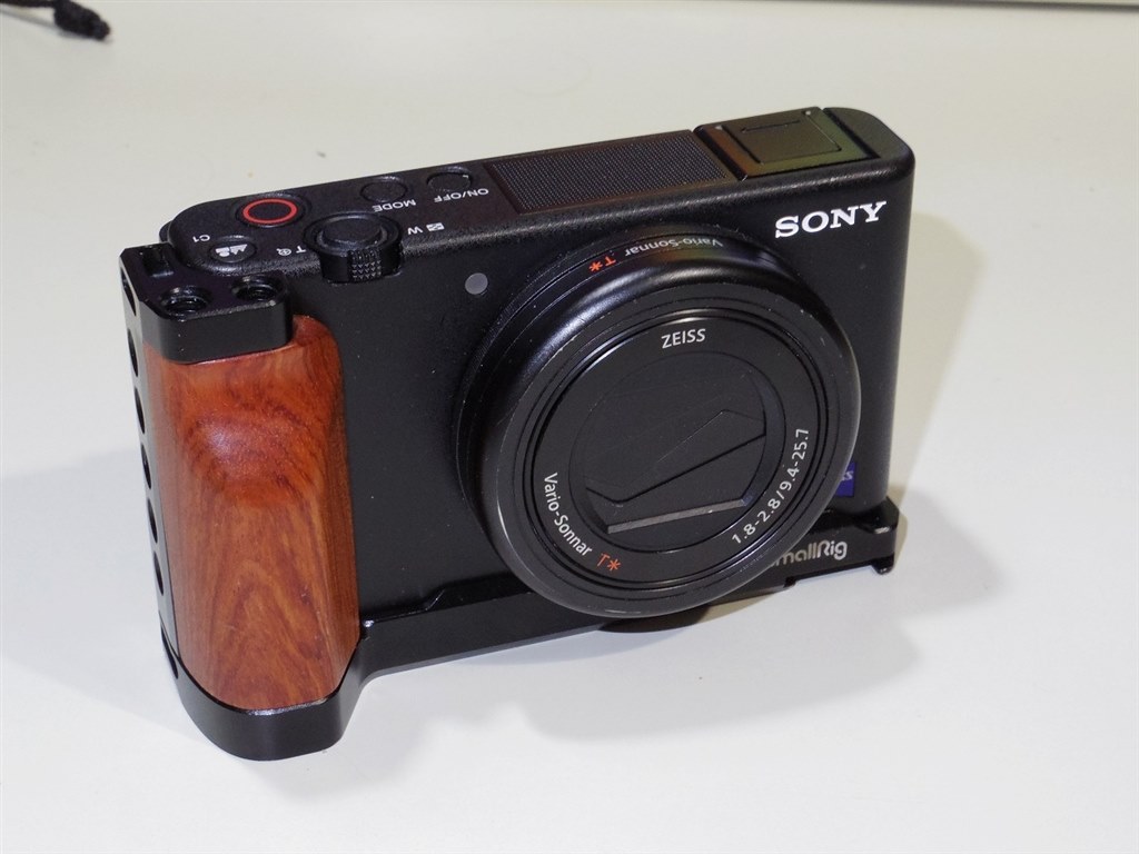 RX100シリーズの後継機としてお勧めです。』 SONY VLOGCAM ZV-1 RX100シリーズの後継機としてお勧めです。』 SONY VLOGCAM ZV-1